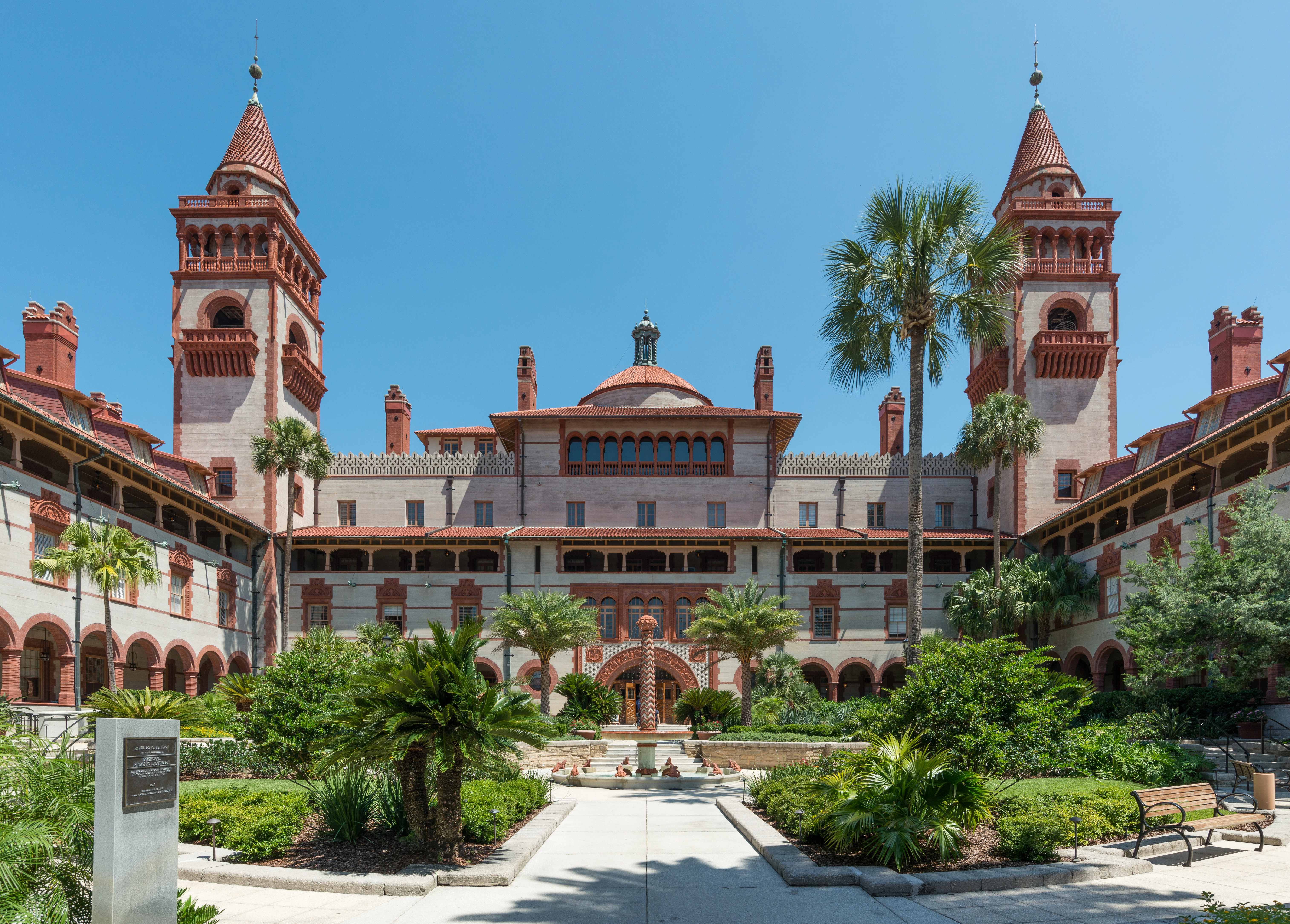 Where is Flagler College St Augustine located?