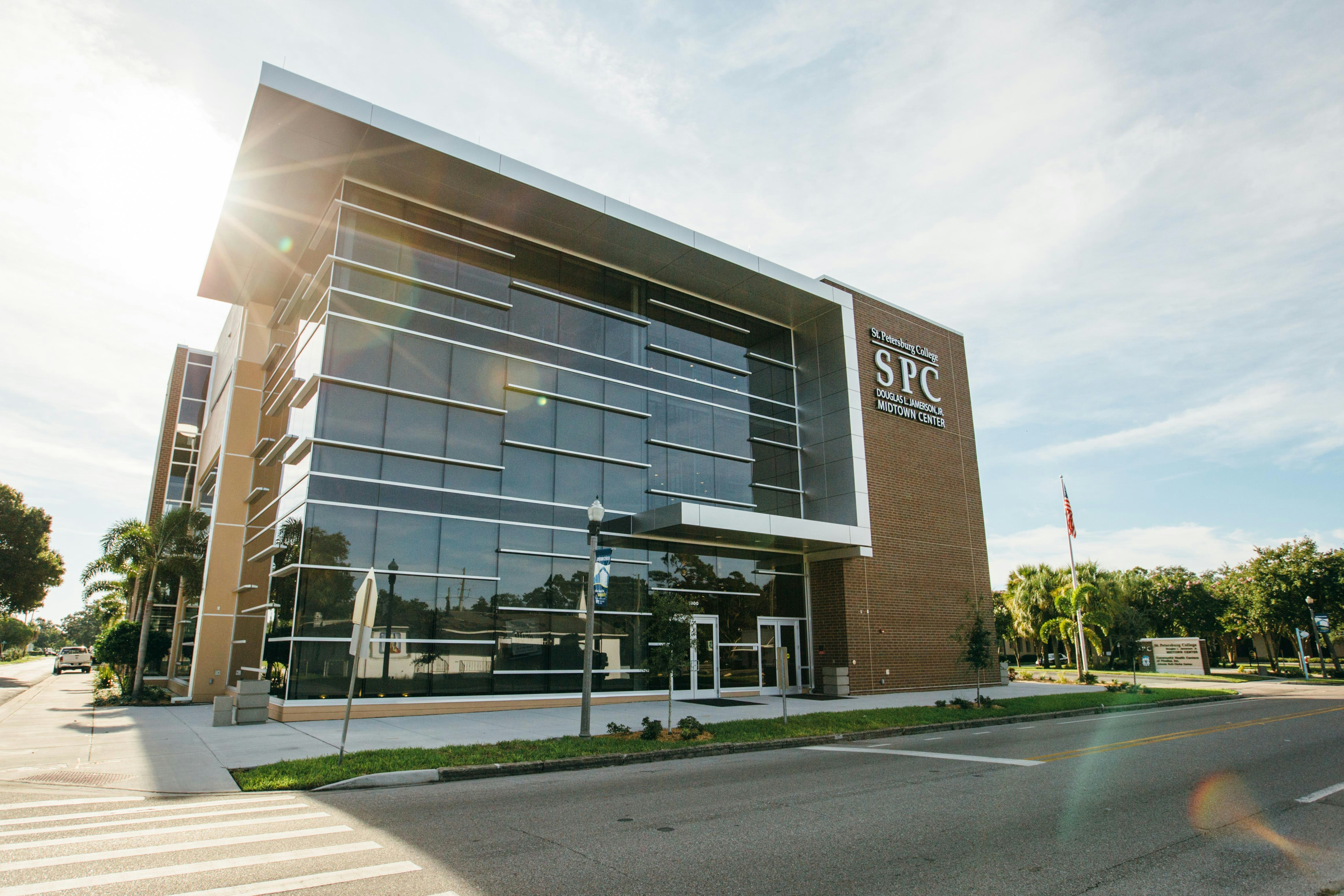 Colleges in Beacon Square, Florida and Colleges near Beacon Square
