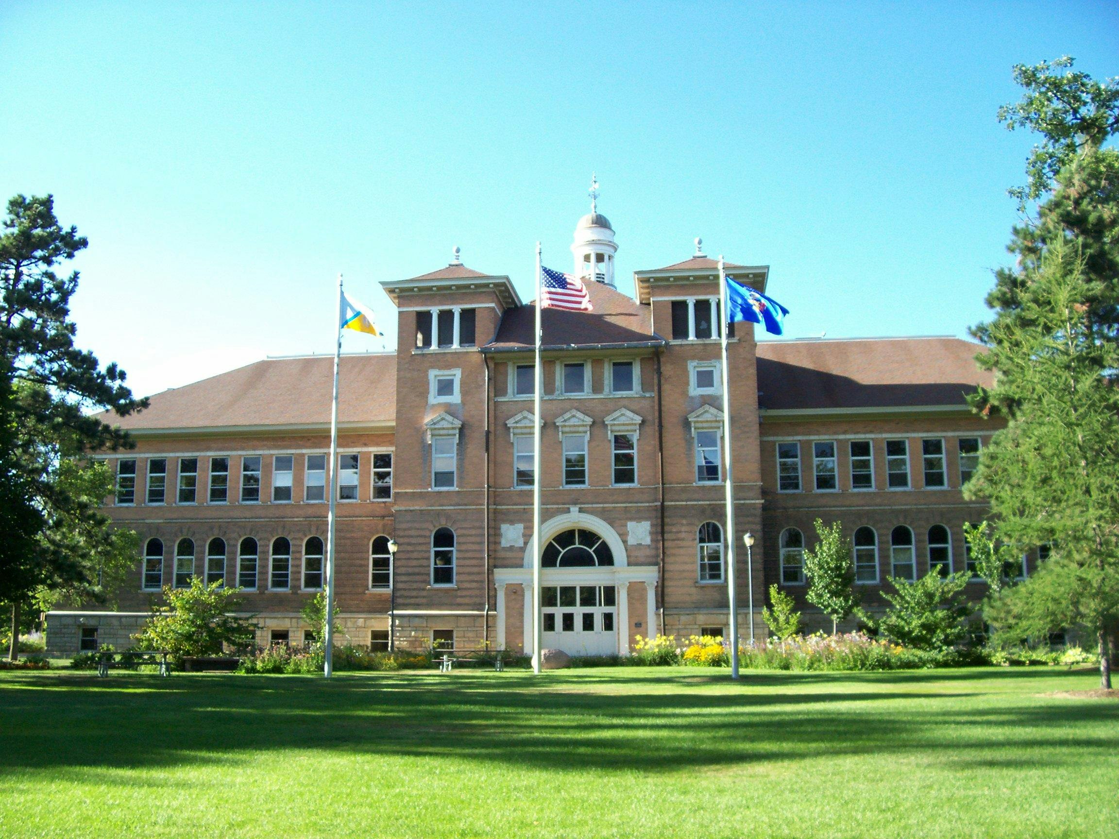 Colleges in Arkdale, Wisconsin and Colleges near Arkdale