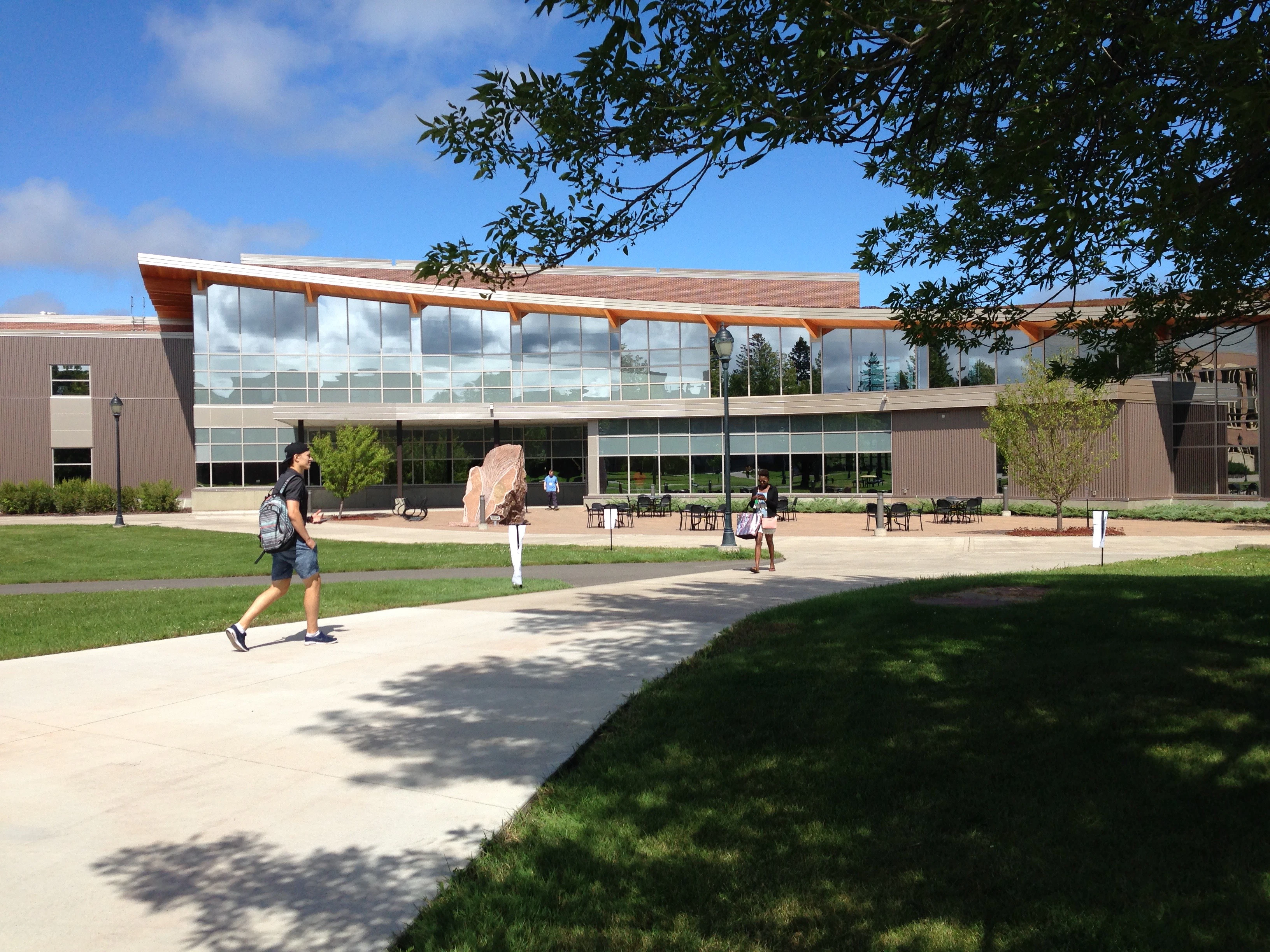 Colleges with the Highest Acceptance Rate in Wisconsin